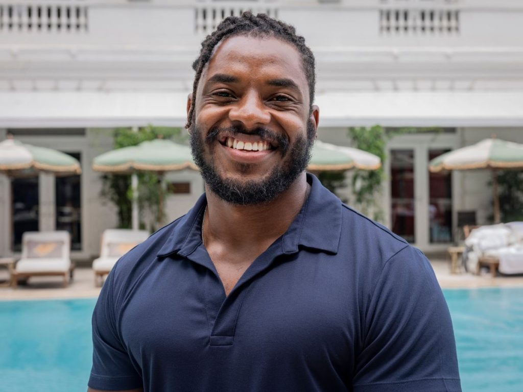 Samuel Melo vive Franklin em Vale Tudo e engana Maria de Fátima